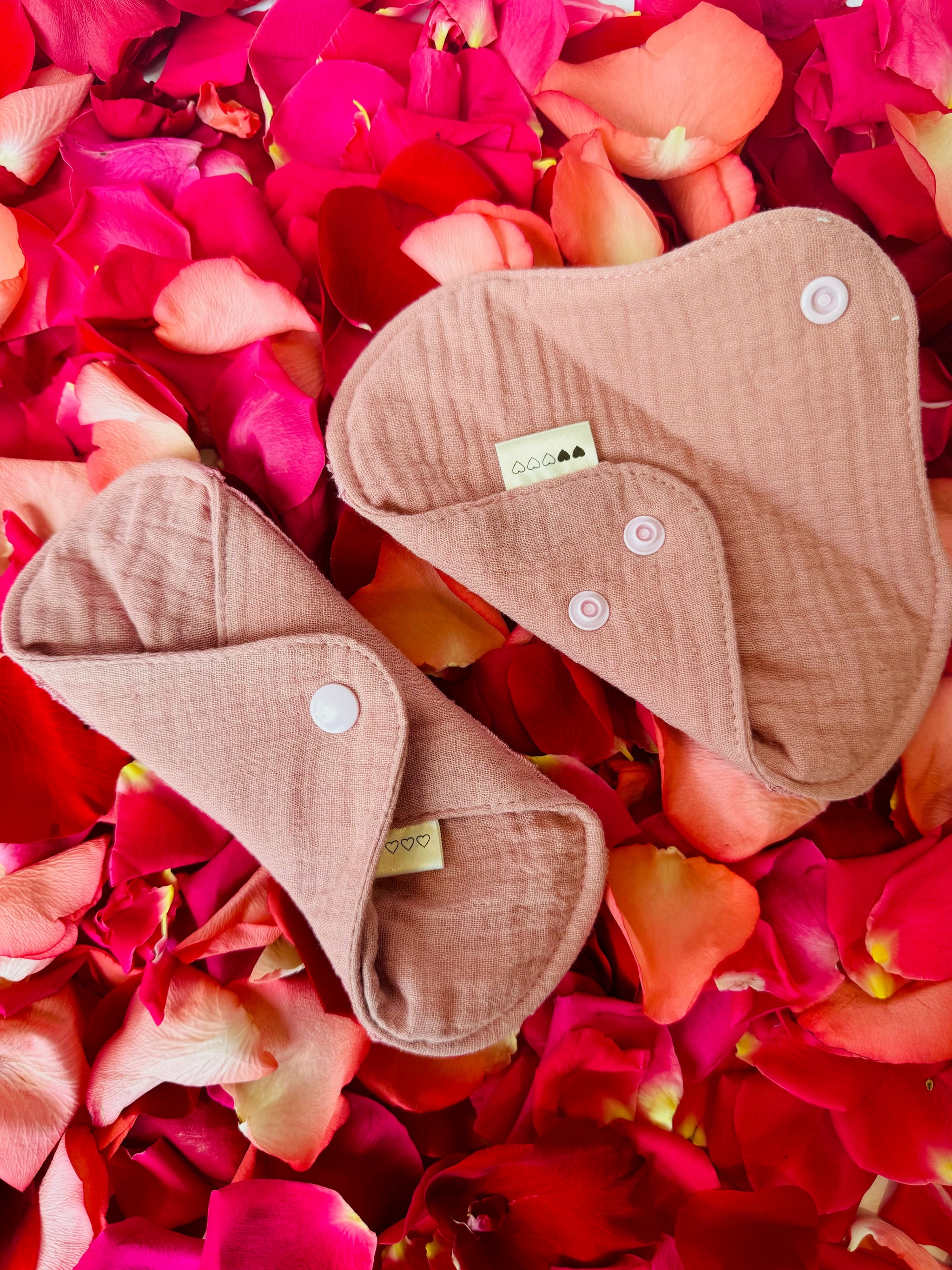 Celebrate the sacredness of your cycle with our first moon kits – My Moon